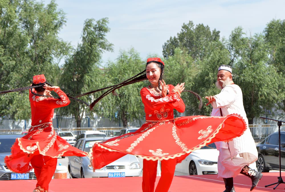 Uyghur Muqam Art of Xinjiang | Academy of Chinese Studies - The ...